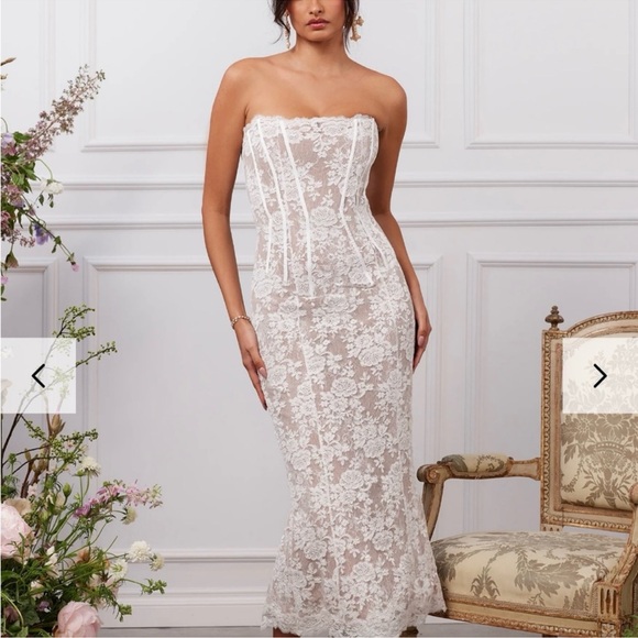 V. Chapman | Dresses | V Chapman Capulet Midi Dress In White Chantilly ...